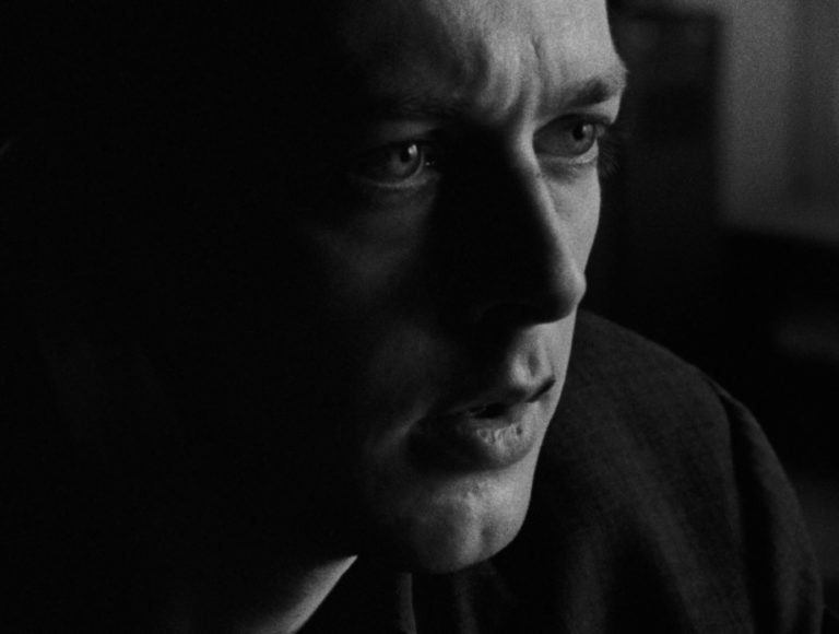 Nolan's Debut: FOLLOWING (1998) - review